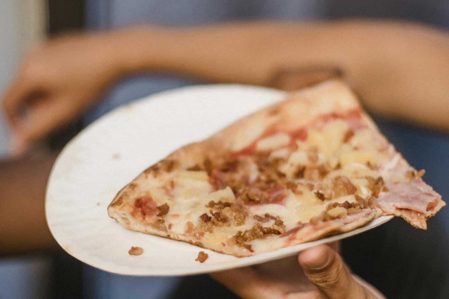 15 Ways Growing Up Poor Shapes Your Everyday Habits and Mindset - ROI TV